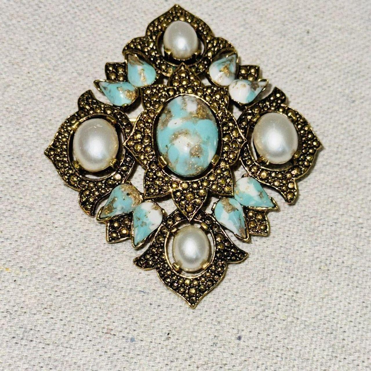 Sarah Coventry Vintage Turquoise Pearl Brooch Pin... | Depop