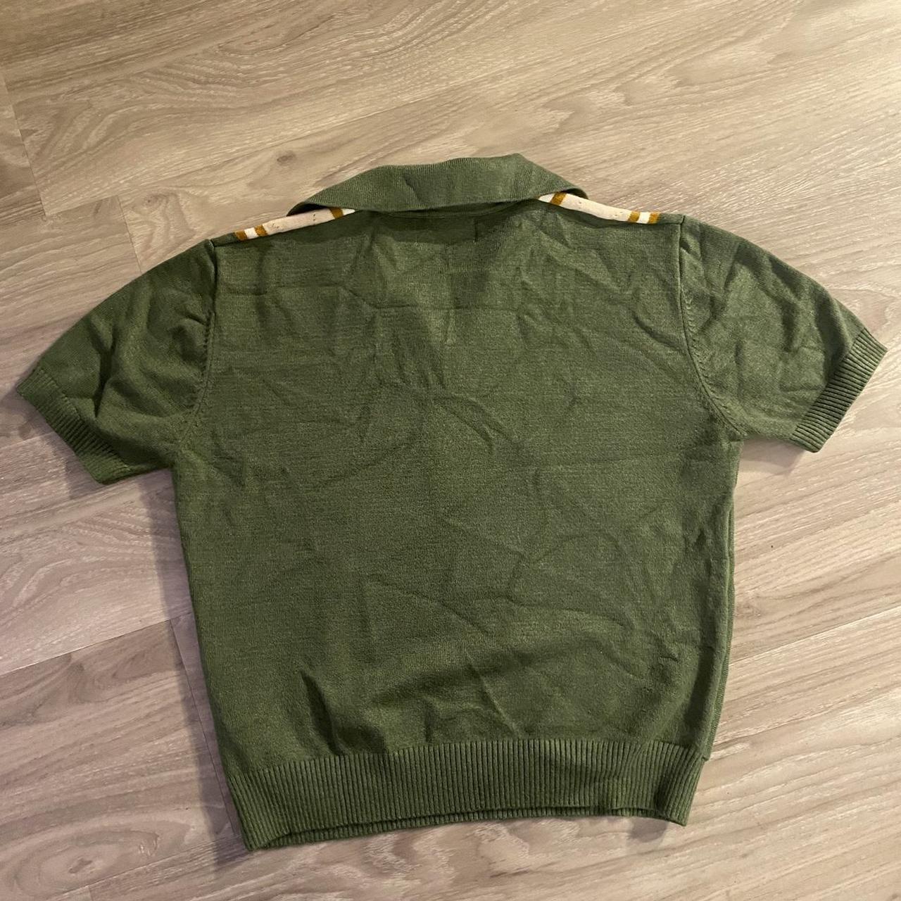 70’s vibe polo shirt - Depop