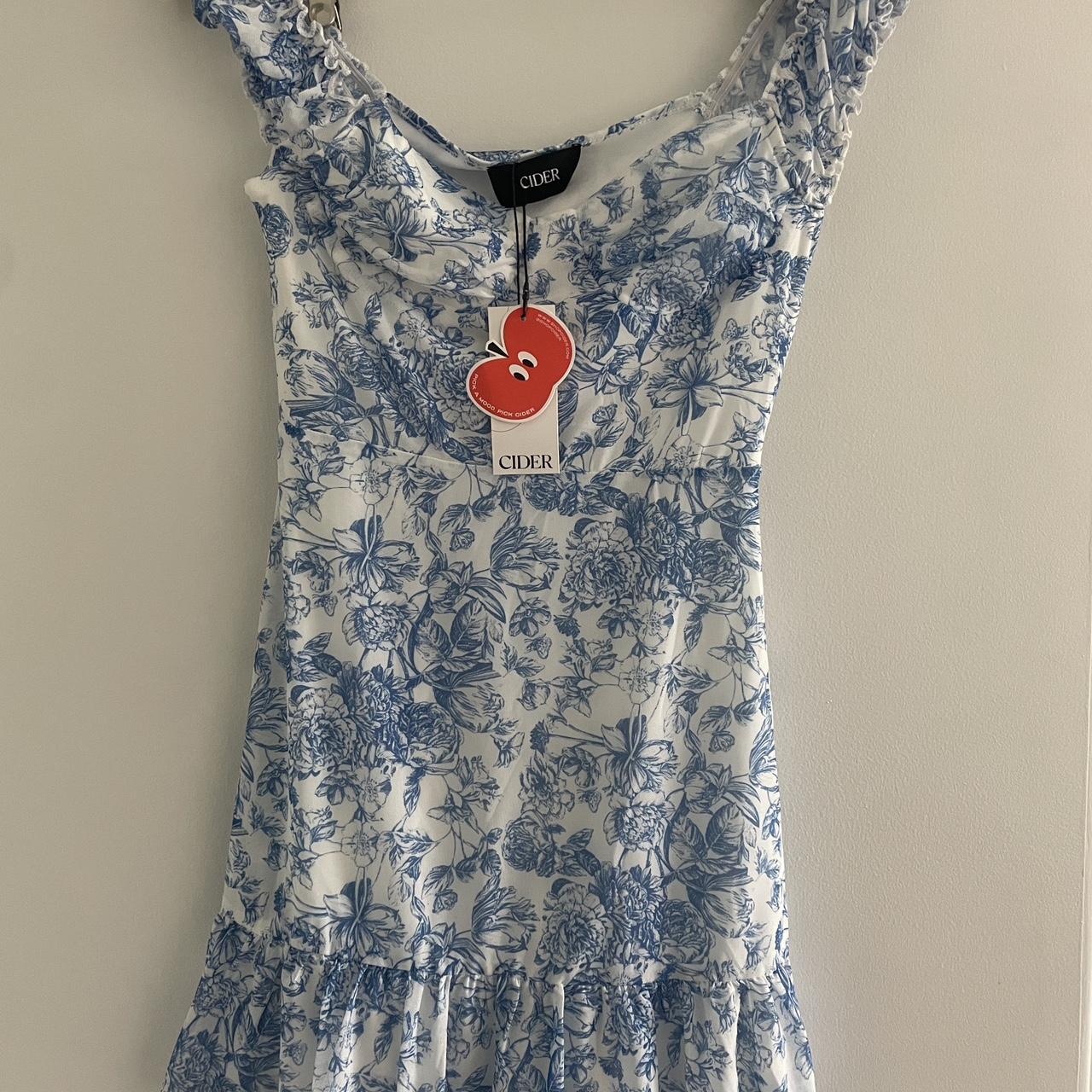 cider flower dress size 4 brand new w tags - Depop