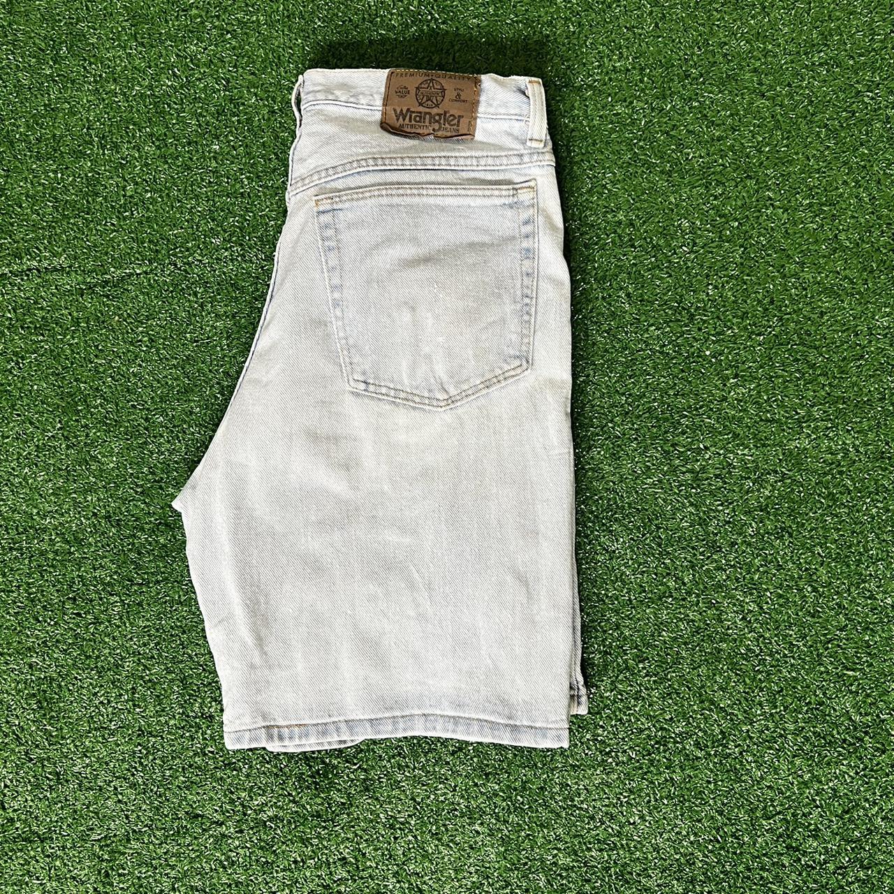 Vintage wrangler jorts -color:acid washed -size: 32’... - Depop