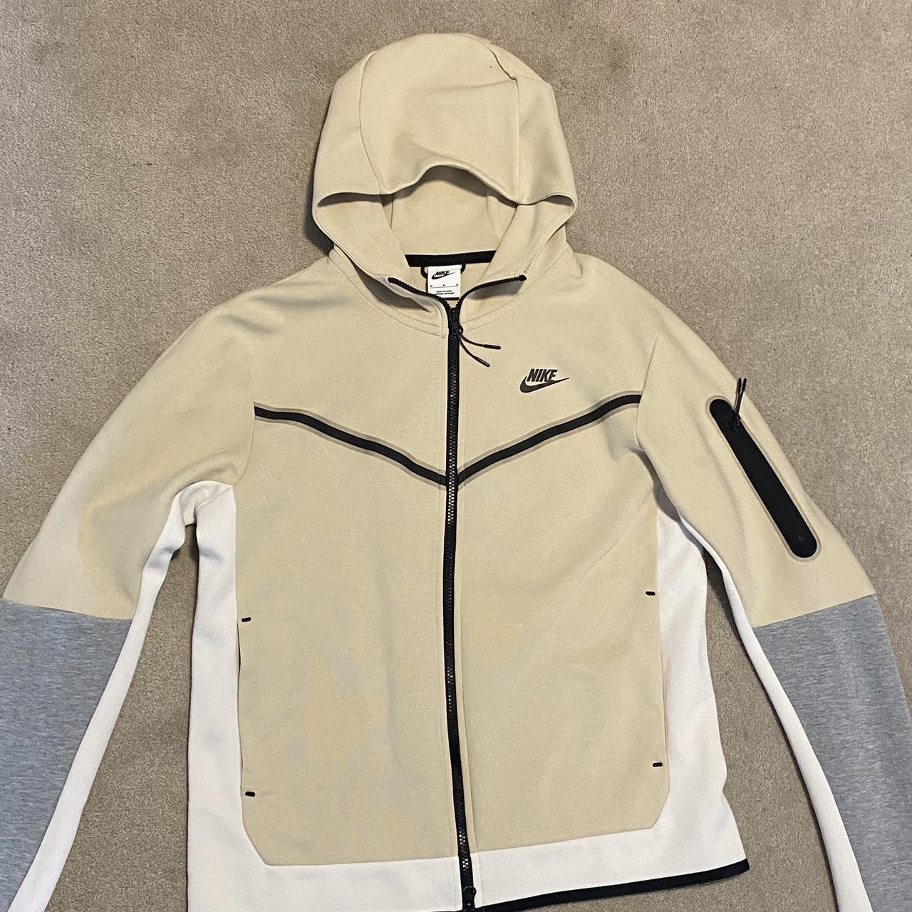 Nike tech fleece, worn few times really nice hoodie - Depop