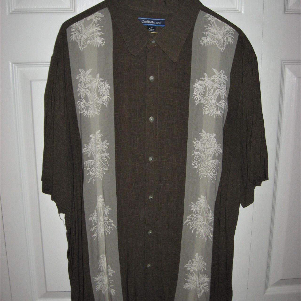 This Mens Brown wGray Tropical CROFT & BARROW Rayon... - Depop