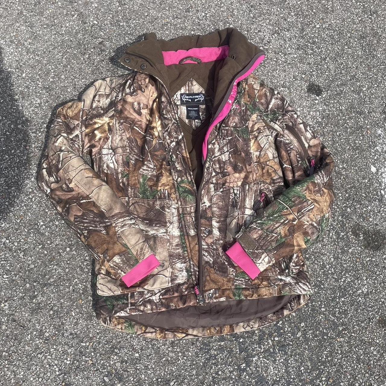 Women's camo real tree jacket with pink lining - Depop