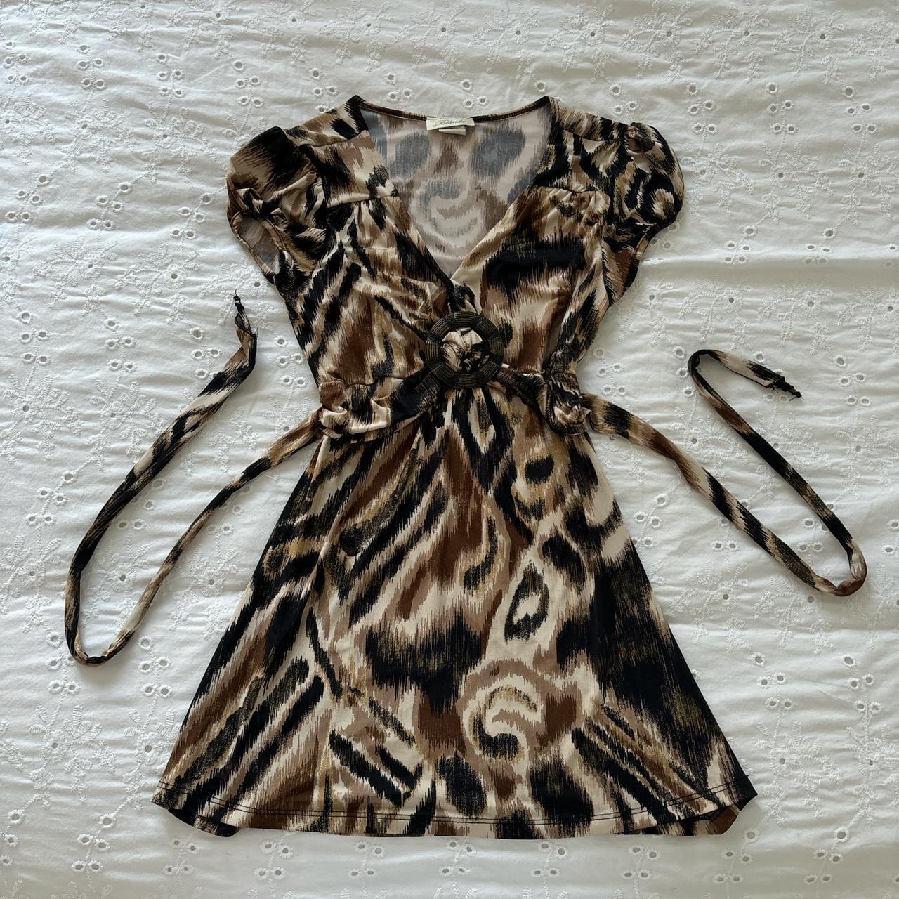 Y2K grunge leopard print tie back top Fits... | Depop