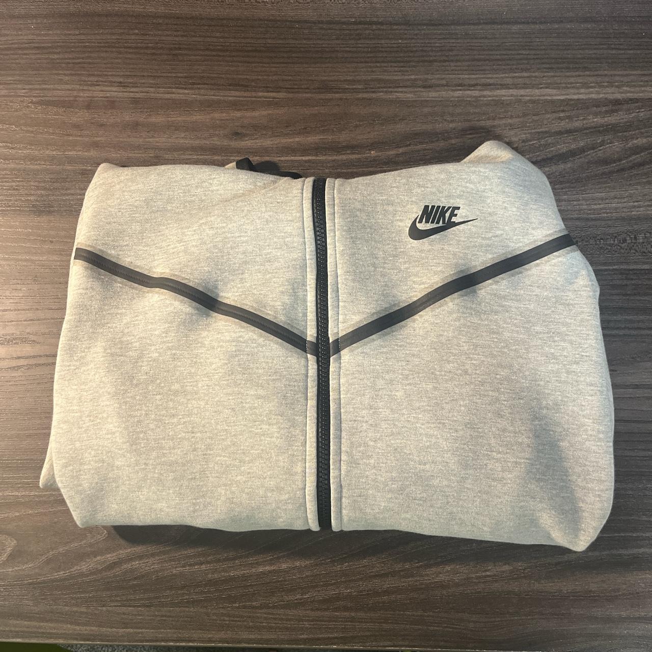 Grey Nike Tech Fleece Jacket - Depop