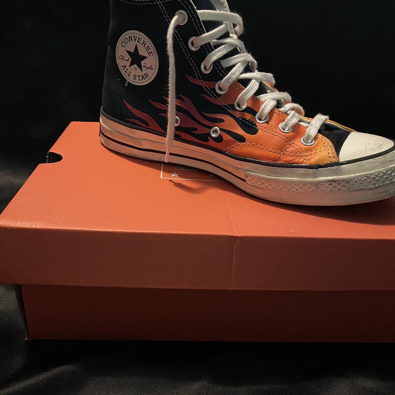Flame converse Worn multiple times - Depop