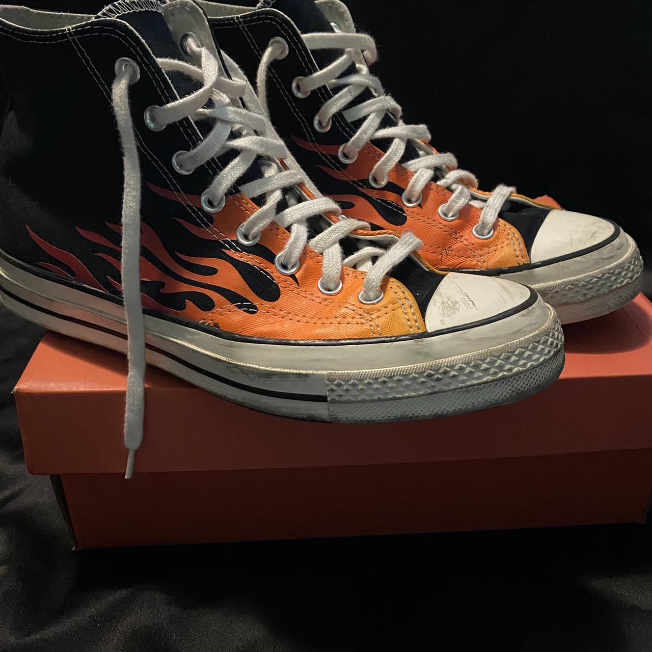Flame converse Worn multiple times - Depop