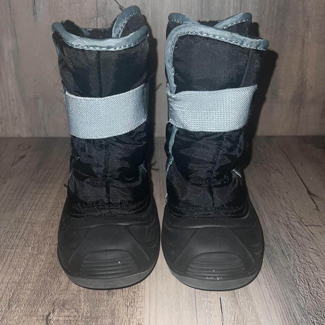 Kamik Unisex-Child Snowbug 5 Snow Shoe size 7 - Depop