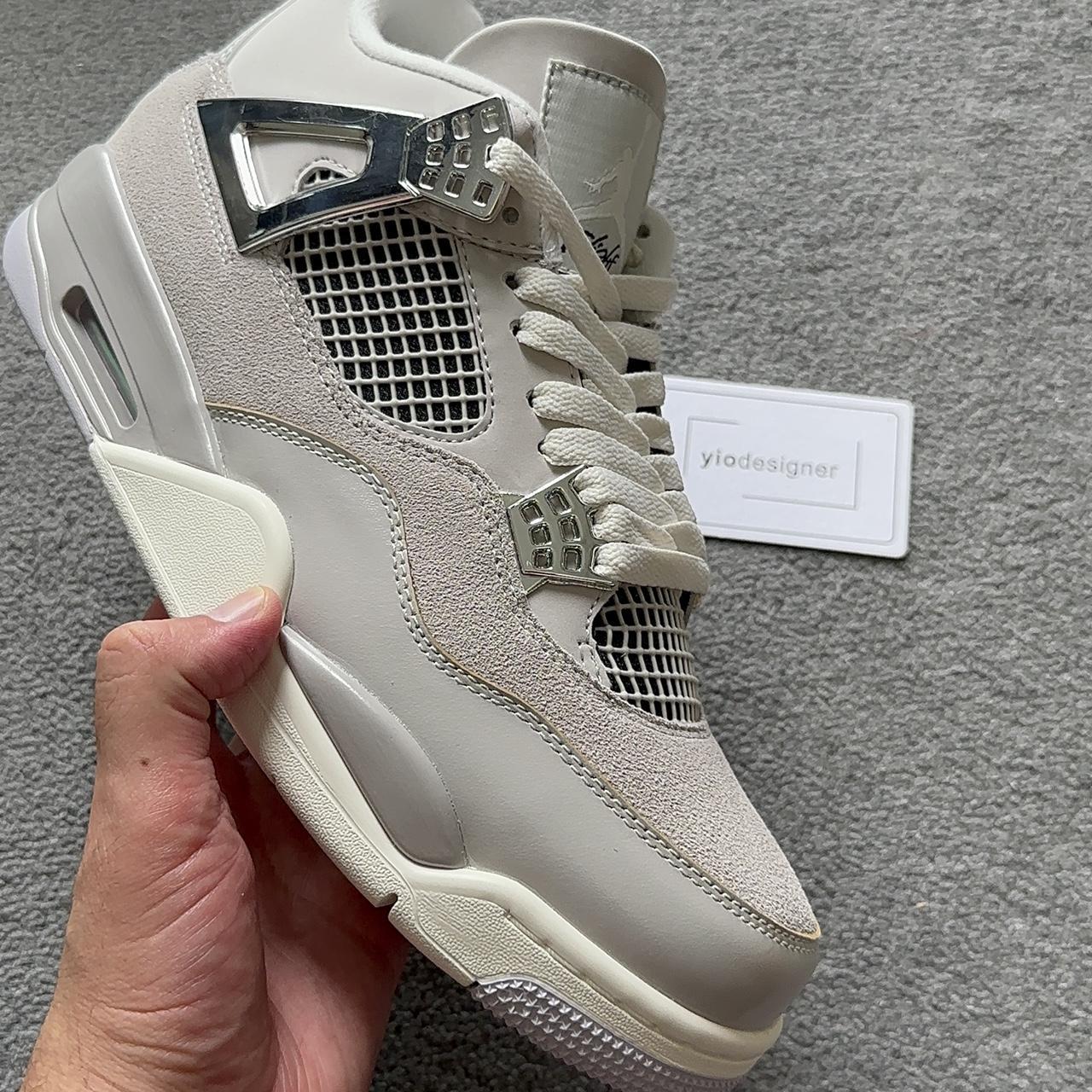 Jordan 4 Frozen moments - Depop