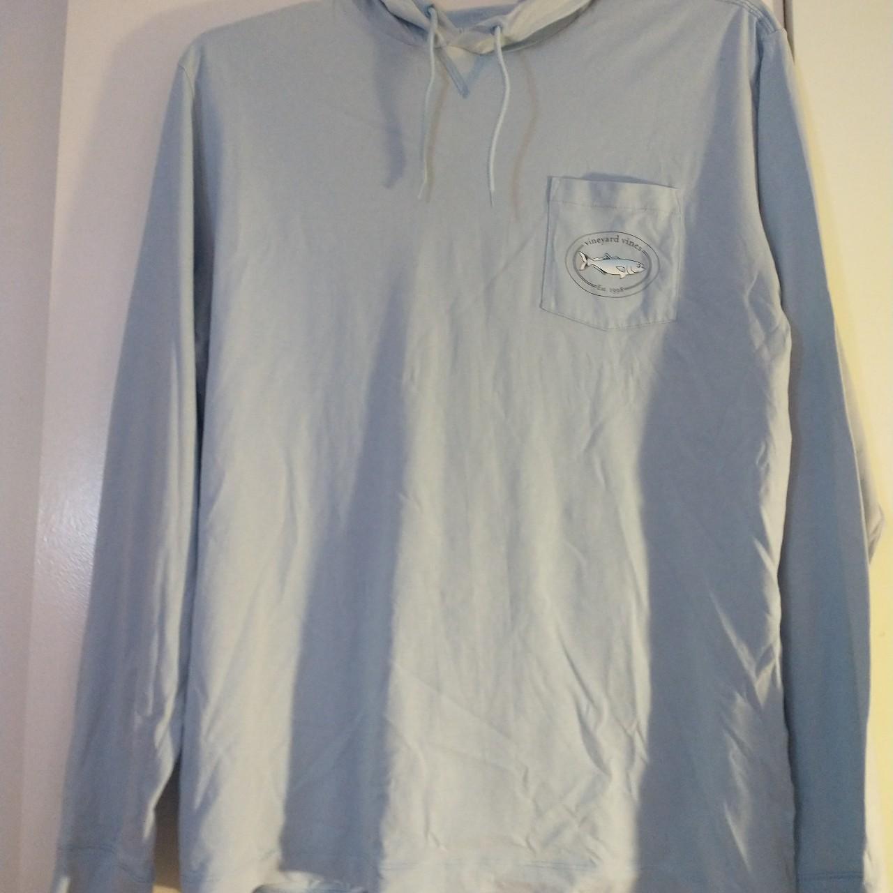 Men size medium Vineyard Vines lite hoddy with... - Depop