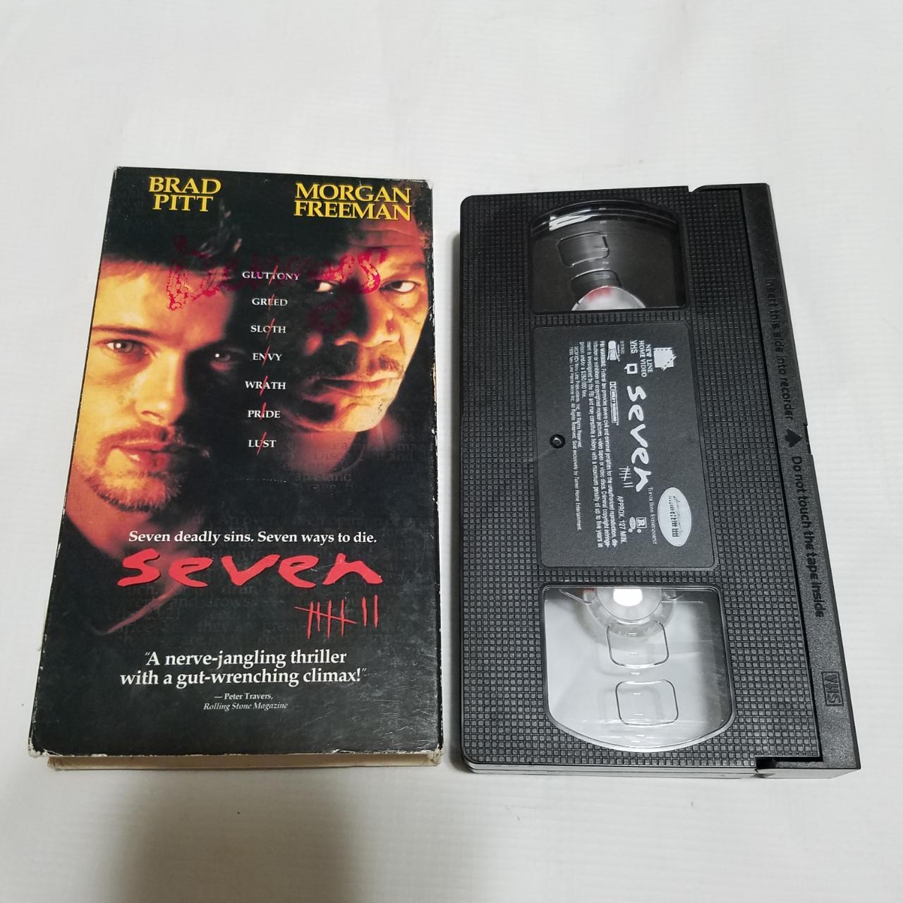 Seven 7 VHS Tape Brad Pitt Morgan Freeman Gwyneth... - Depop