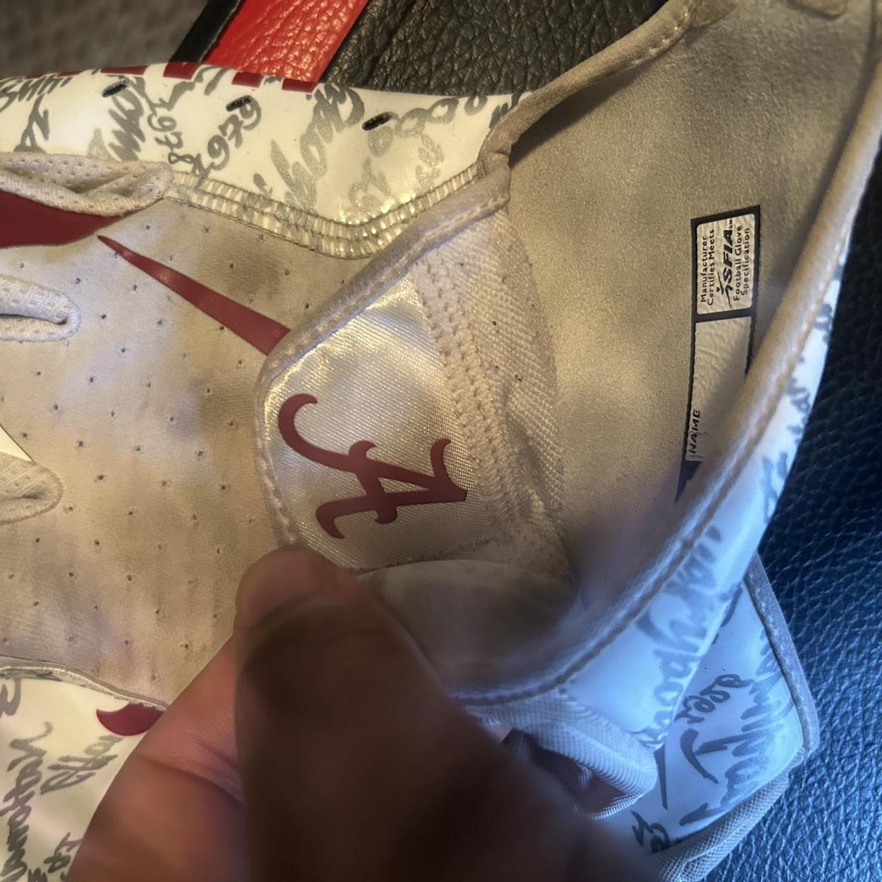 3XL‼️ ALABAMA GLOVES‼️ TEAM ISSUED FOOTBALL... - Depop