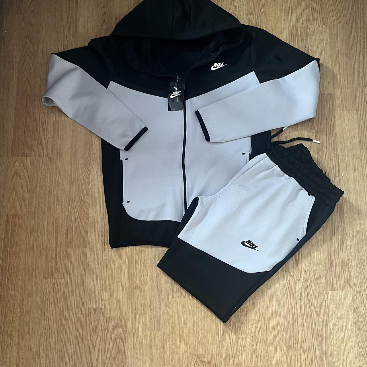Nike Tech fleece tracksuit size XL - Depop
