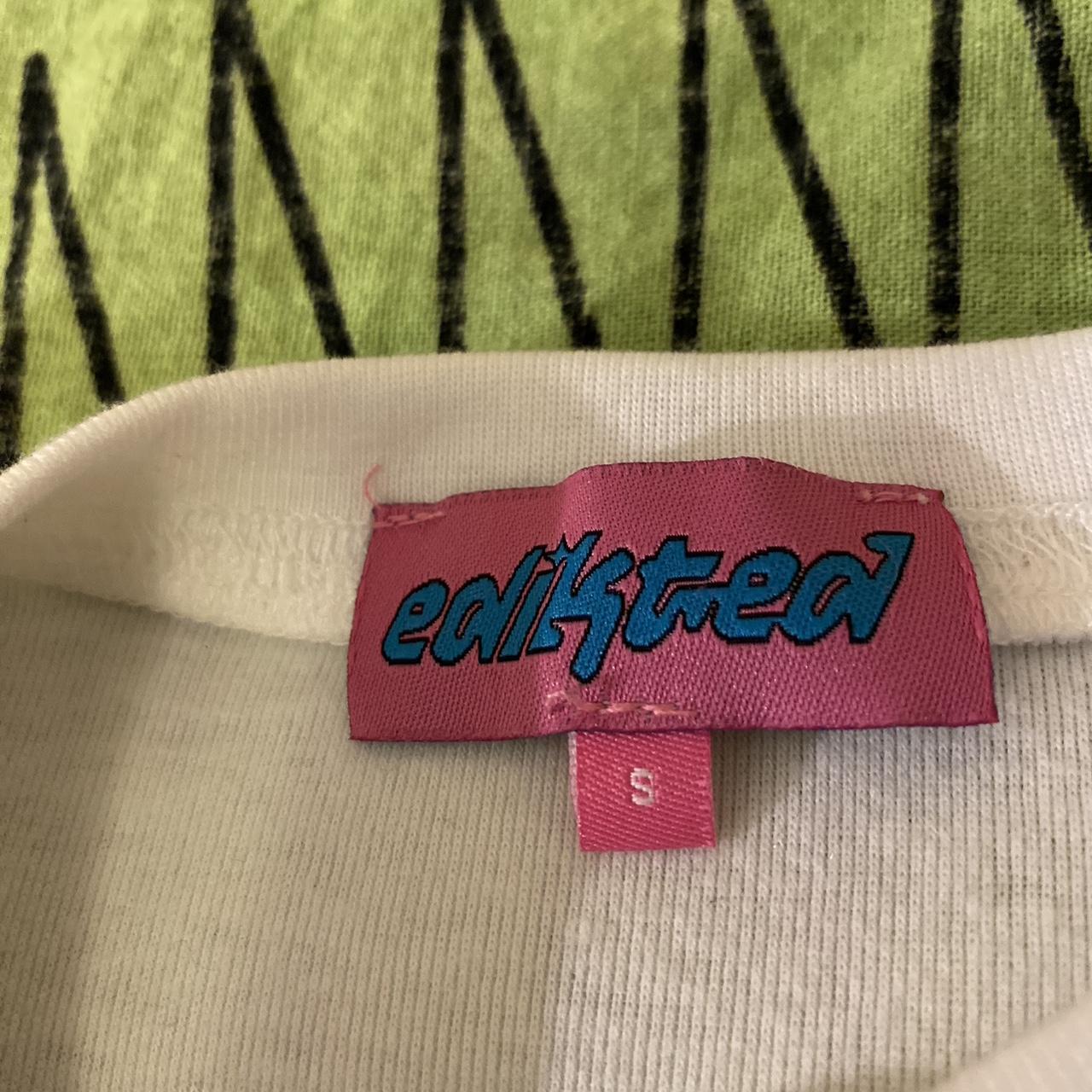 Edikted Black And White Artsy Face Graphic Cropped... - Depop