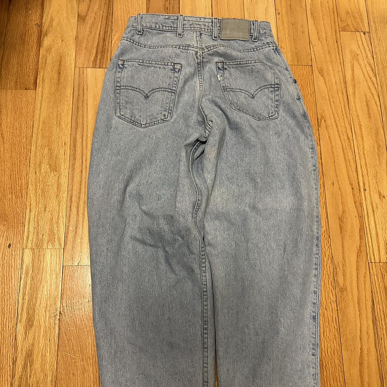 Silver tab levi light blue jeans 30/30 Good... - Depop
