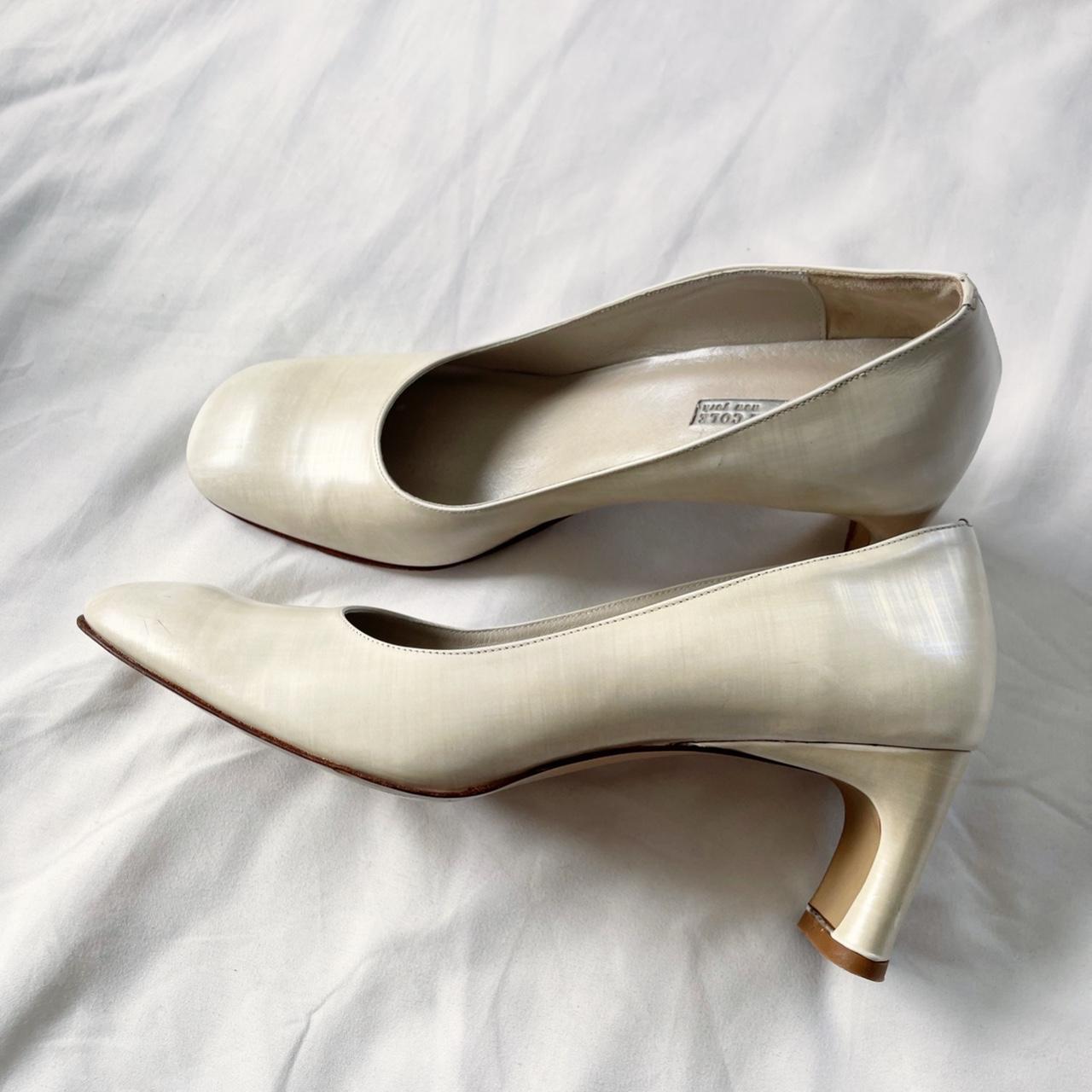 Kenneth Cole Women's Cream Courts | Depop