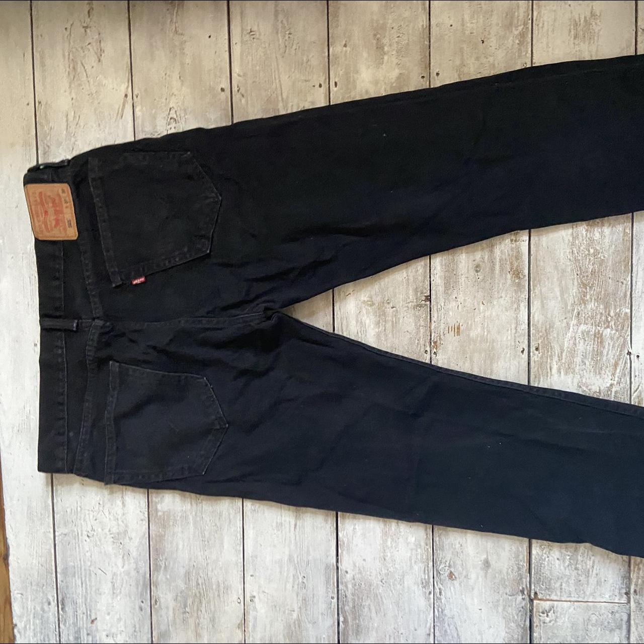Black Levi straight fit jeans. W36 L30, around size... - Depop