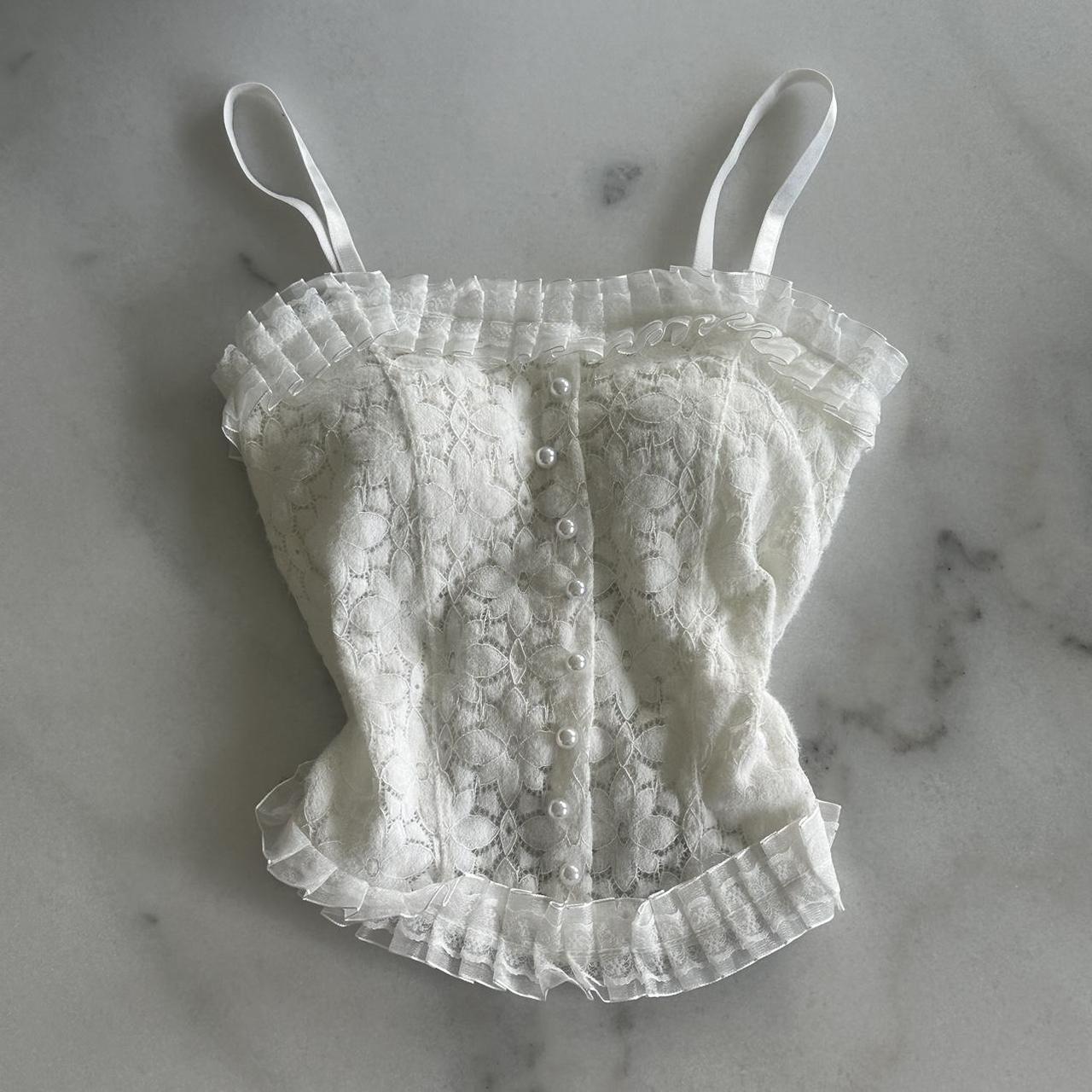 Gorgeous pure white adjustable/ stretchy cami with... - Depop