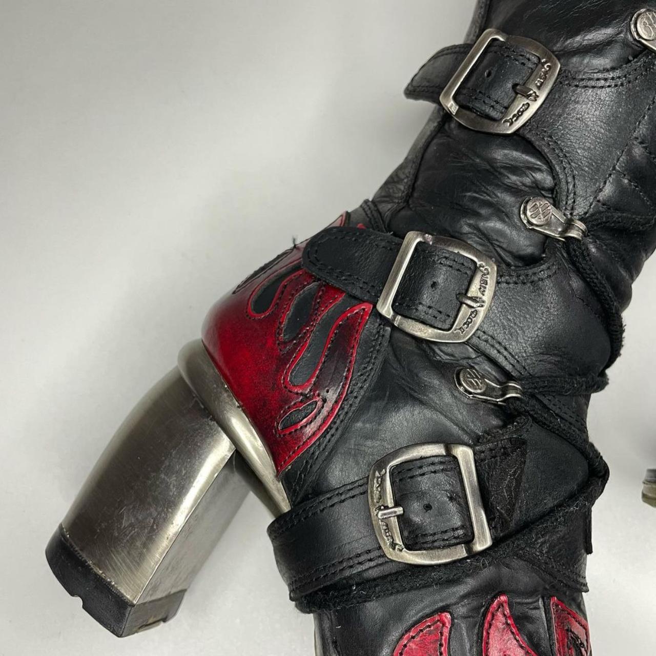 New Rock Women's Black and Red Boots | Depop