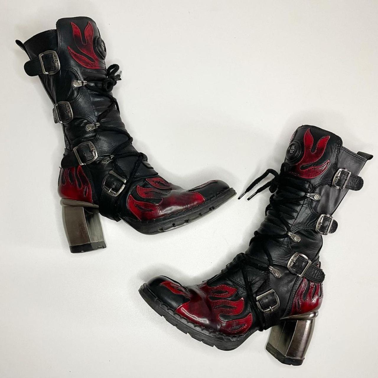 New Rock Women's Black and Red Boots | Depop