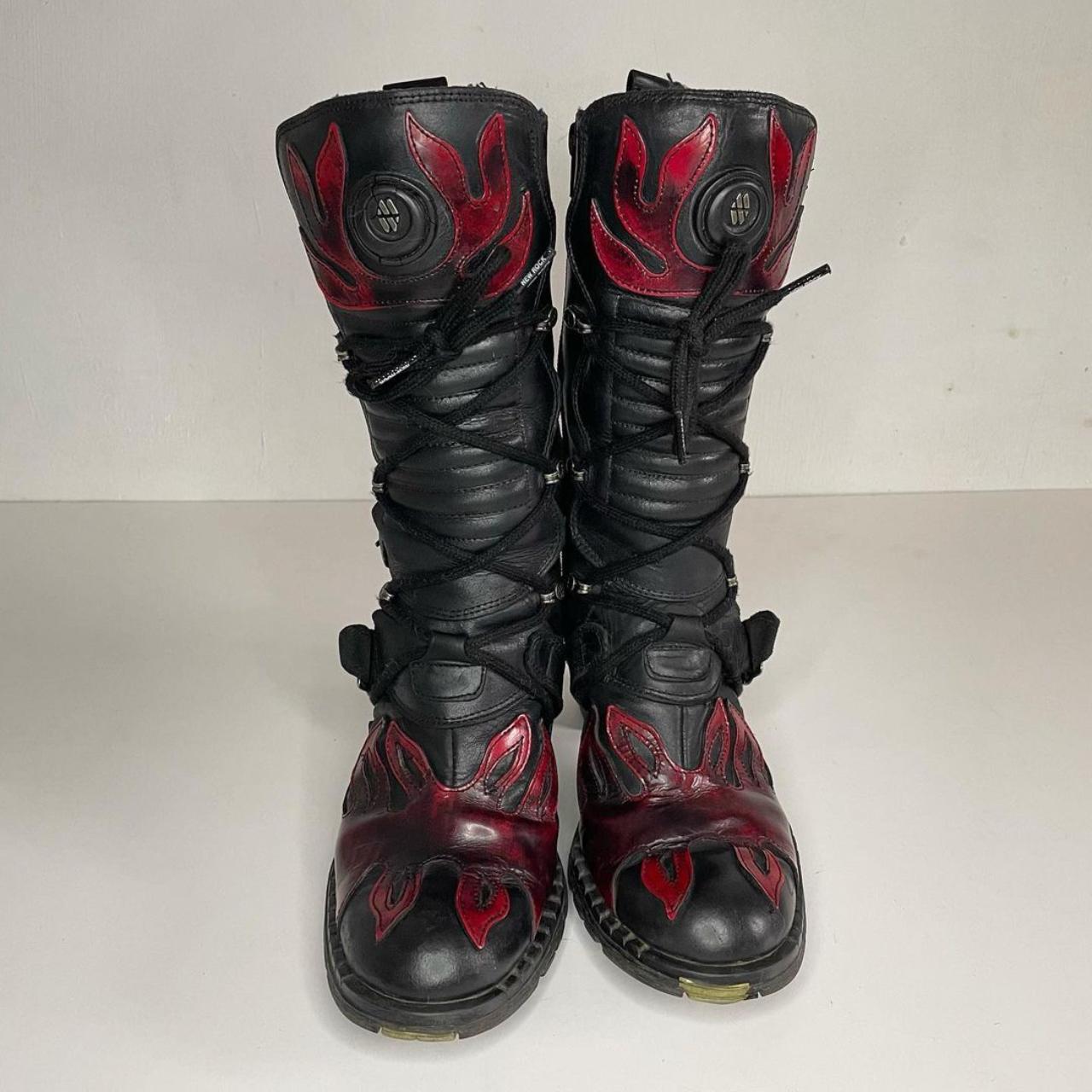 New Rock Women's Black and Red Boots | Depop