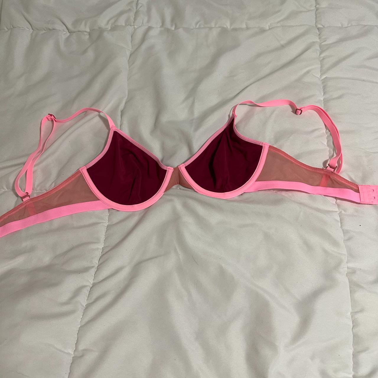 hot pink and maroon parade bra - 32C - underwire... - Depop