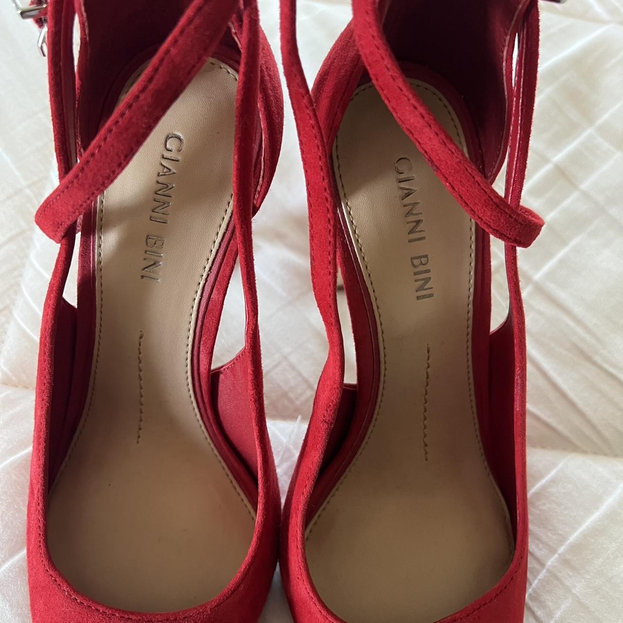 Gianni Bini Women's Red Courts | Depop
