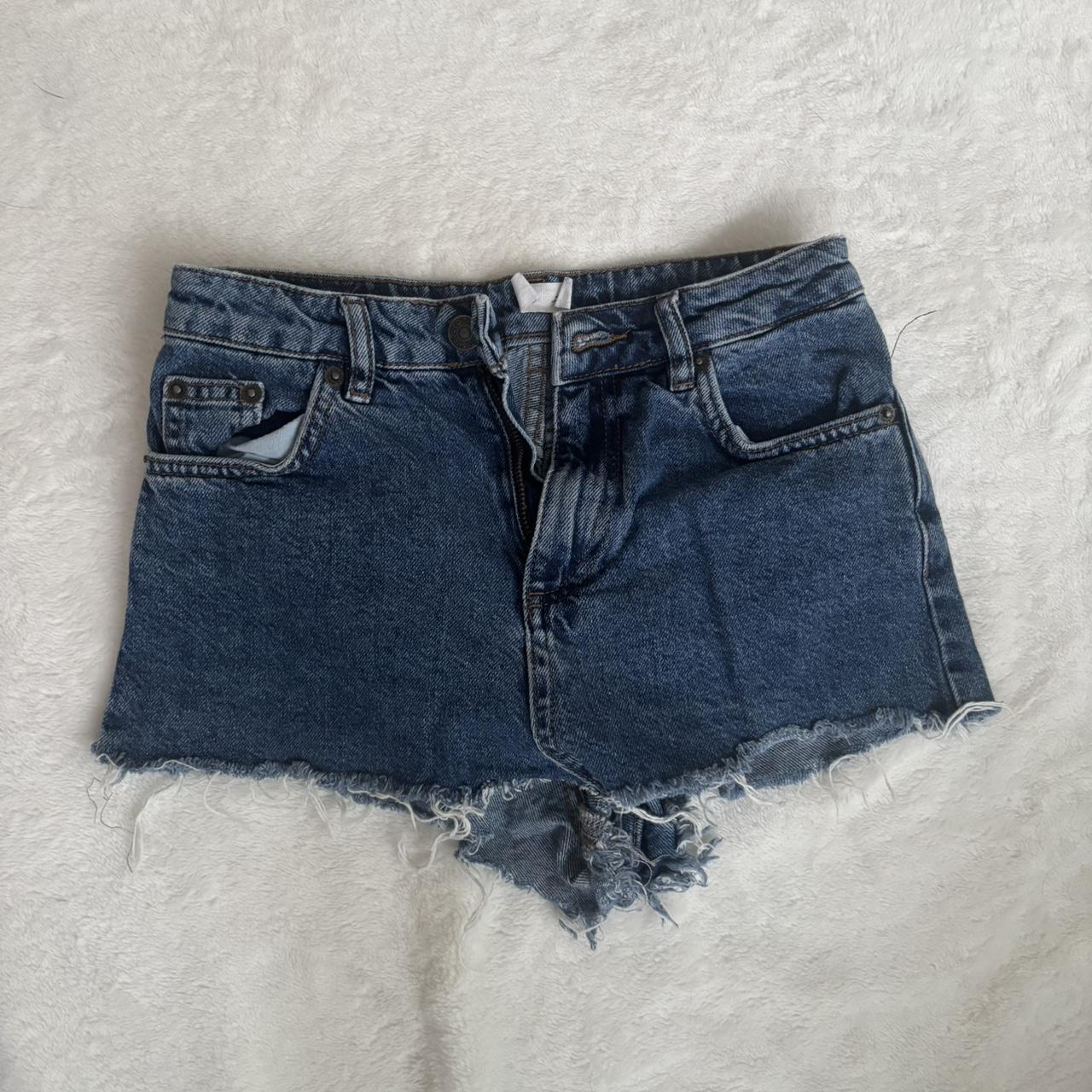 Subdued dark wash mid-rise denim jean shorts | Depop