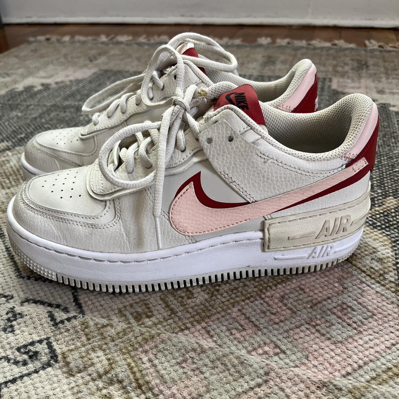 Nike Women's Cream and Red Trainers | Depop
