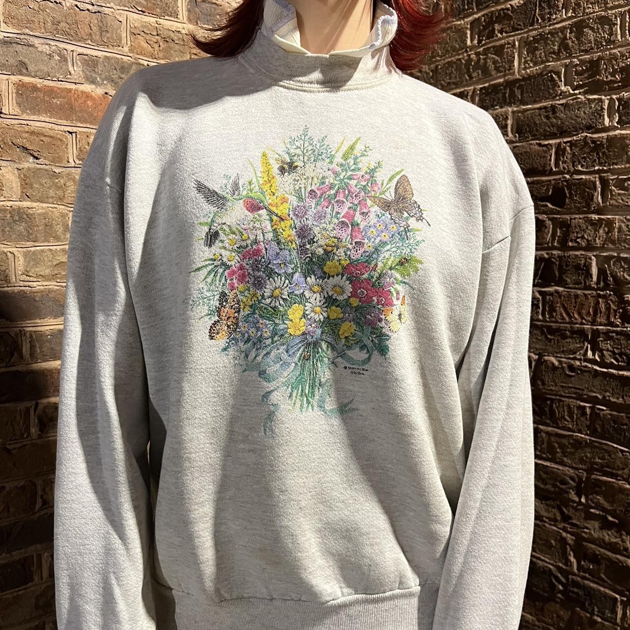 💐 Morning Sun Grey Crewneck Awesome garden design... - Depop