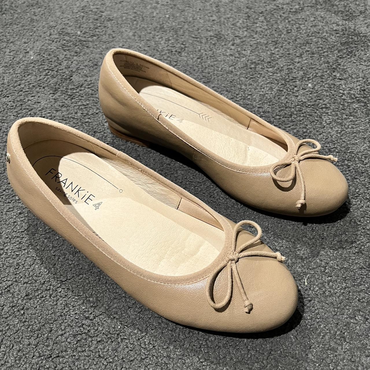 Frankie4 Elizabeth II Flats - Tan - Size 9 These... - Depop