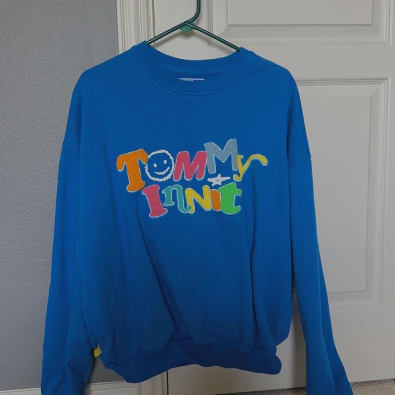 tommyinnit crewneck (original drop) in size large!!... - Depop