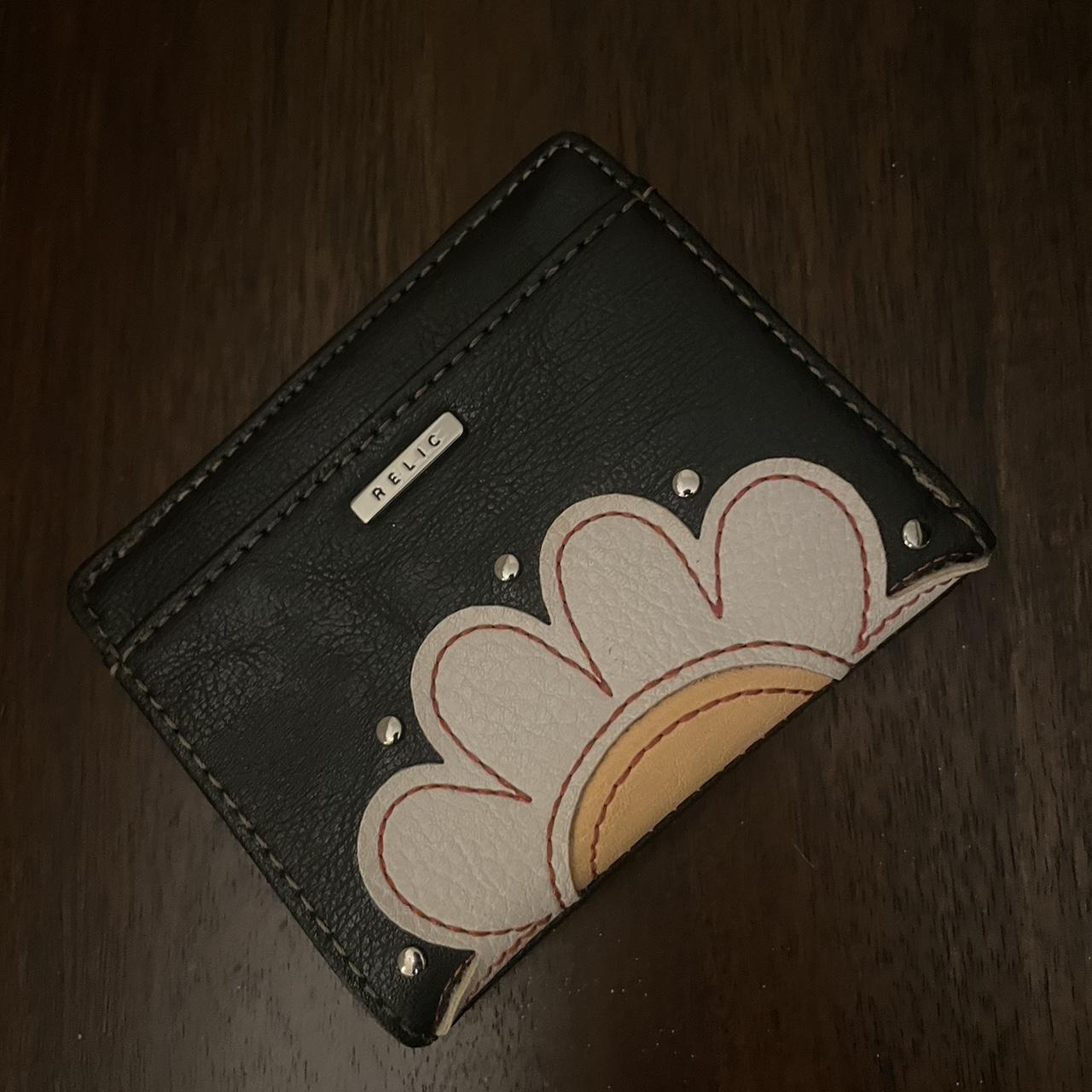 Relic small billfold. This cute little ditty is... - Depop