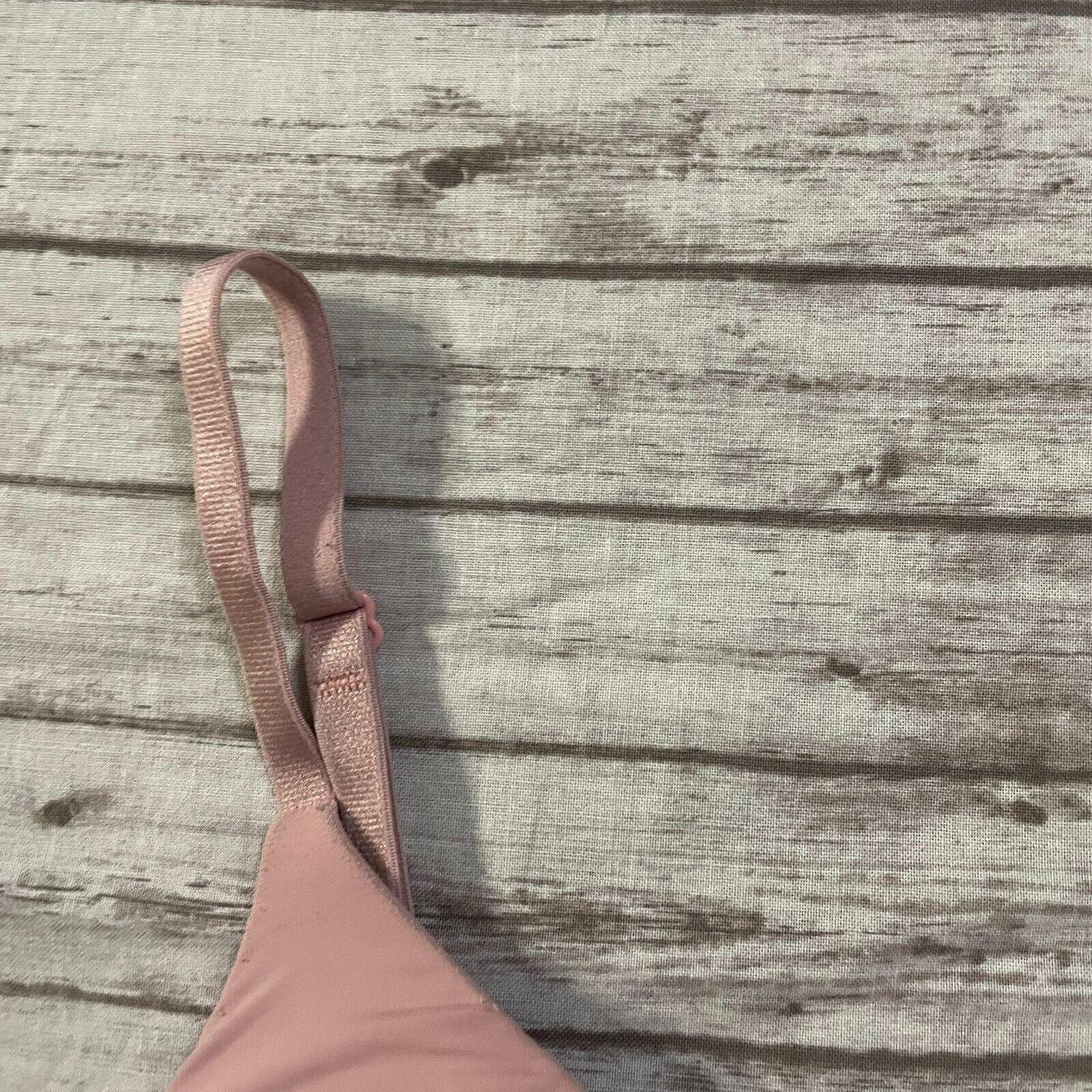 Victorias Secret Size 32B Womens No Wire Wireless... - Depop