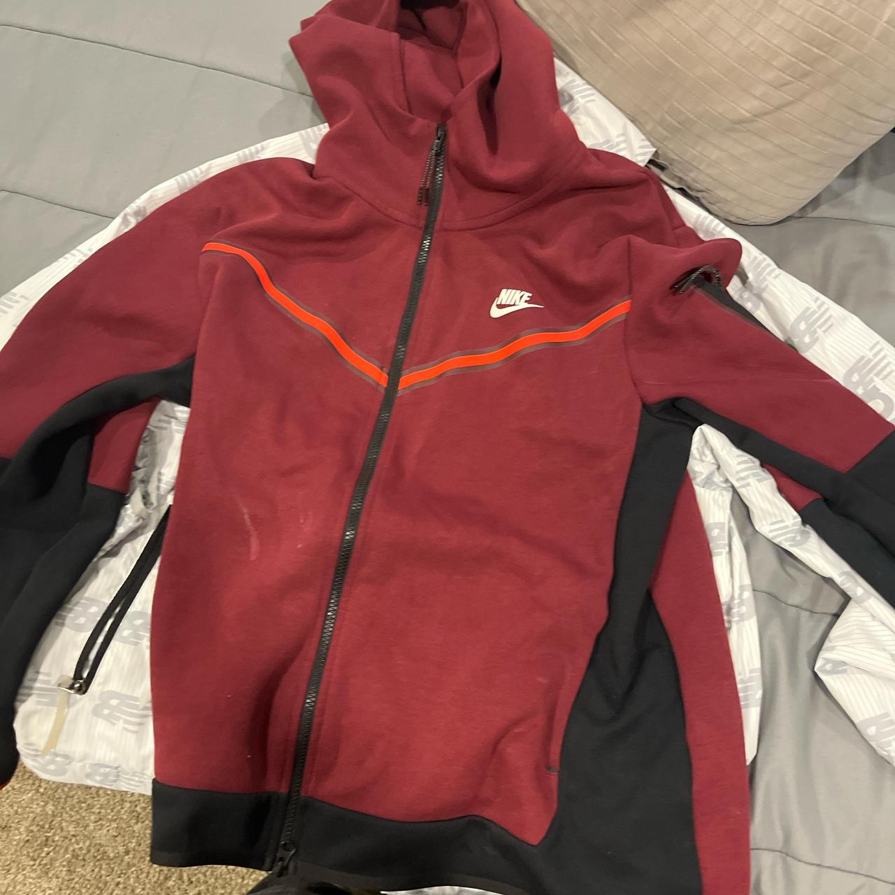 Nike tech fleece maroon | Depop
