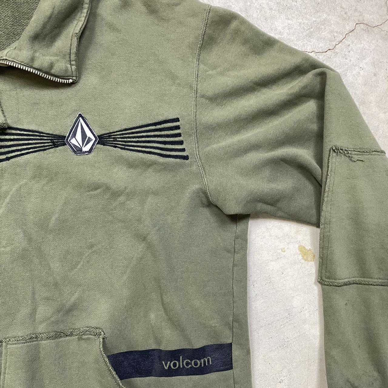 Faded Green Y2K Volcom Zip Up Fits like a large - Depop