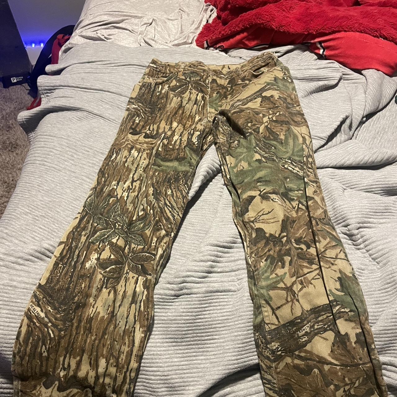 Cabellas real tree pants size 33 excellent condition... - Depop