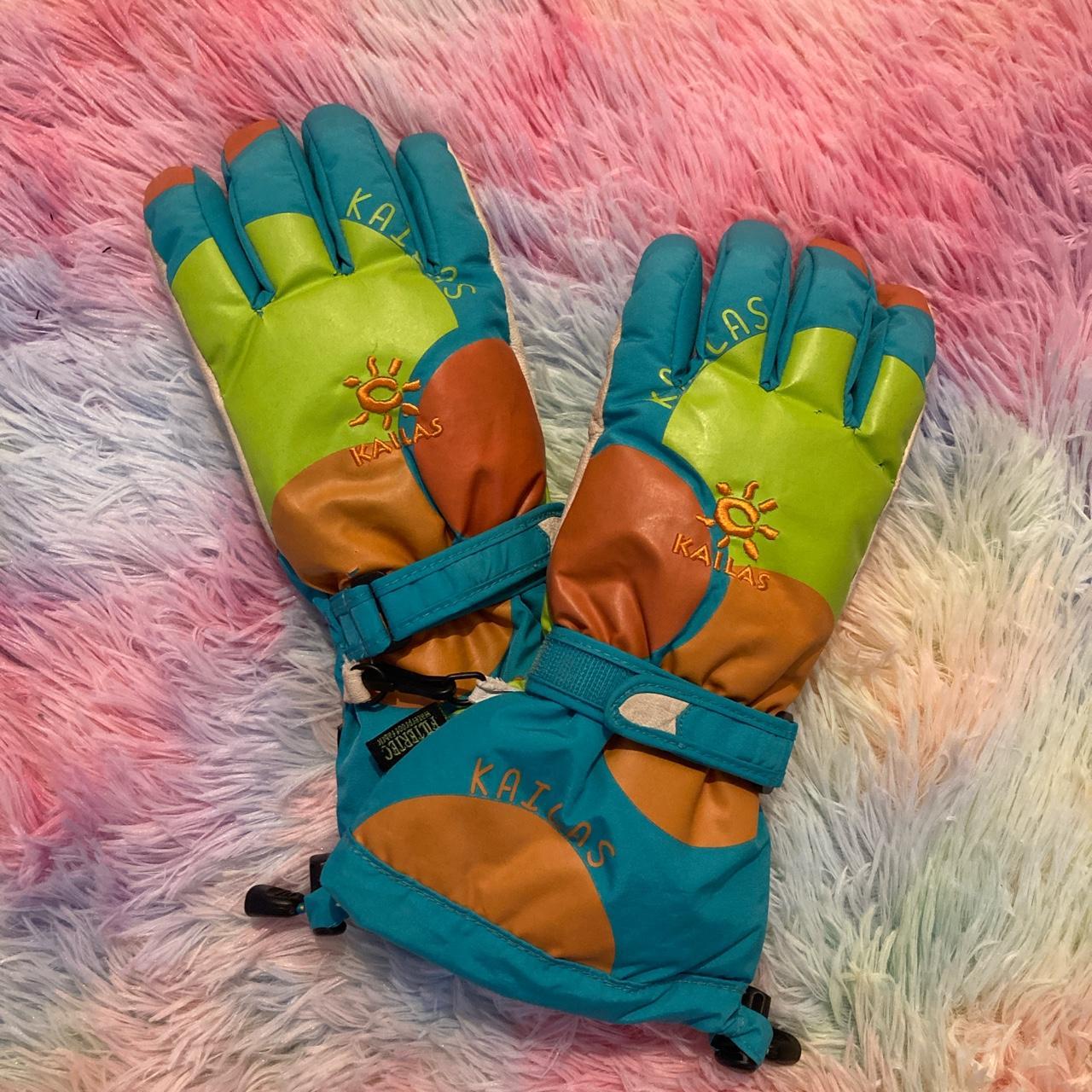 EARLY 2000s KAILAS SKI GLOVES ⛷🪩 functionally... - Depop
