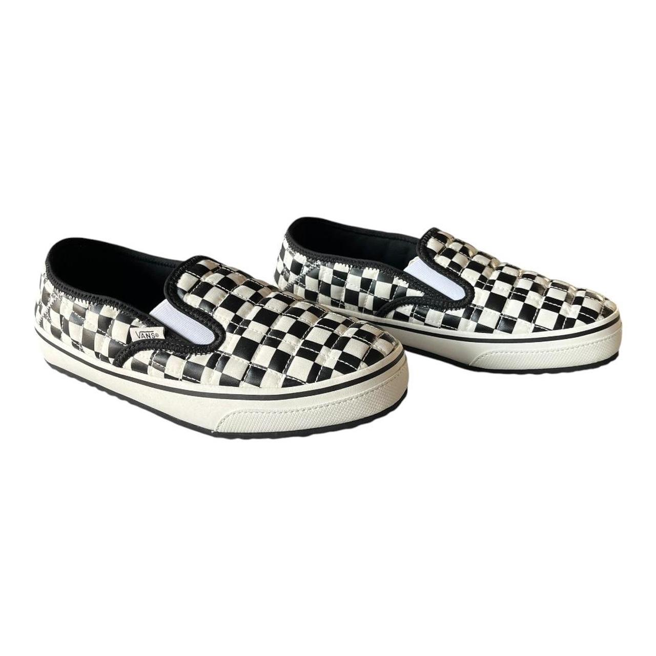Vans Snow Lodge Quilted Slippers, Women’s 10 Vans... - Depop