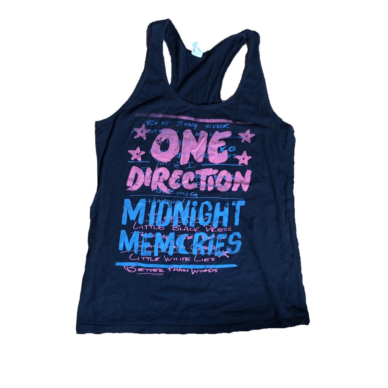One direction tank Size m For any questions or... - Depop