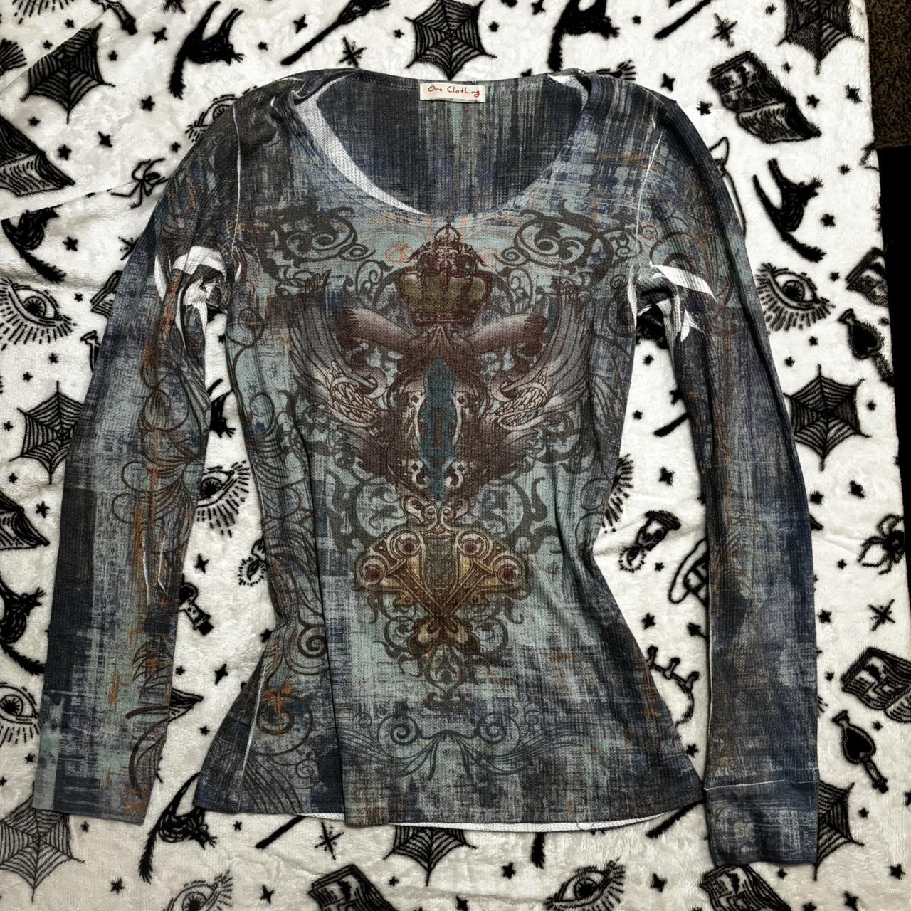 Y2k angel wing and crown long sleeve - #vintage... - Depop