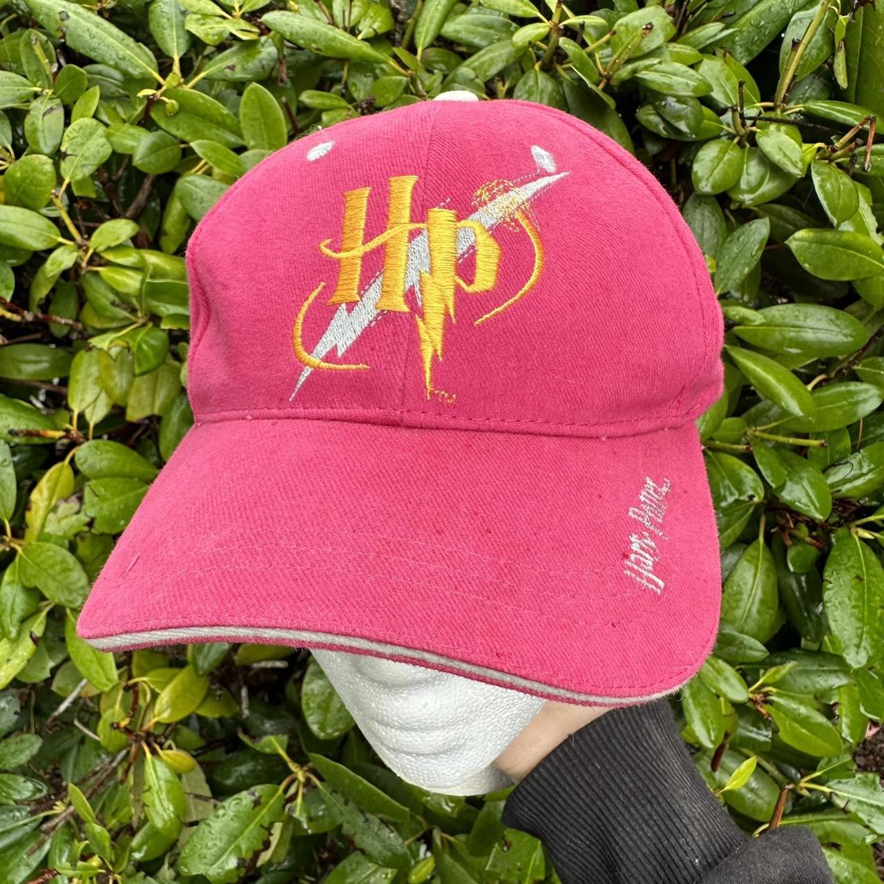 Harry Potter VTG 2001 Hogwarts Gryffindor Pink... - Depop