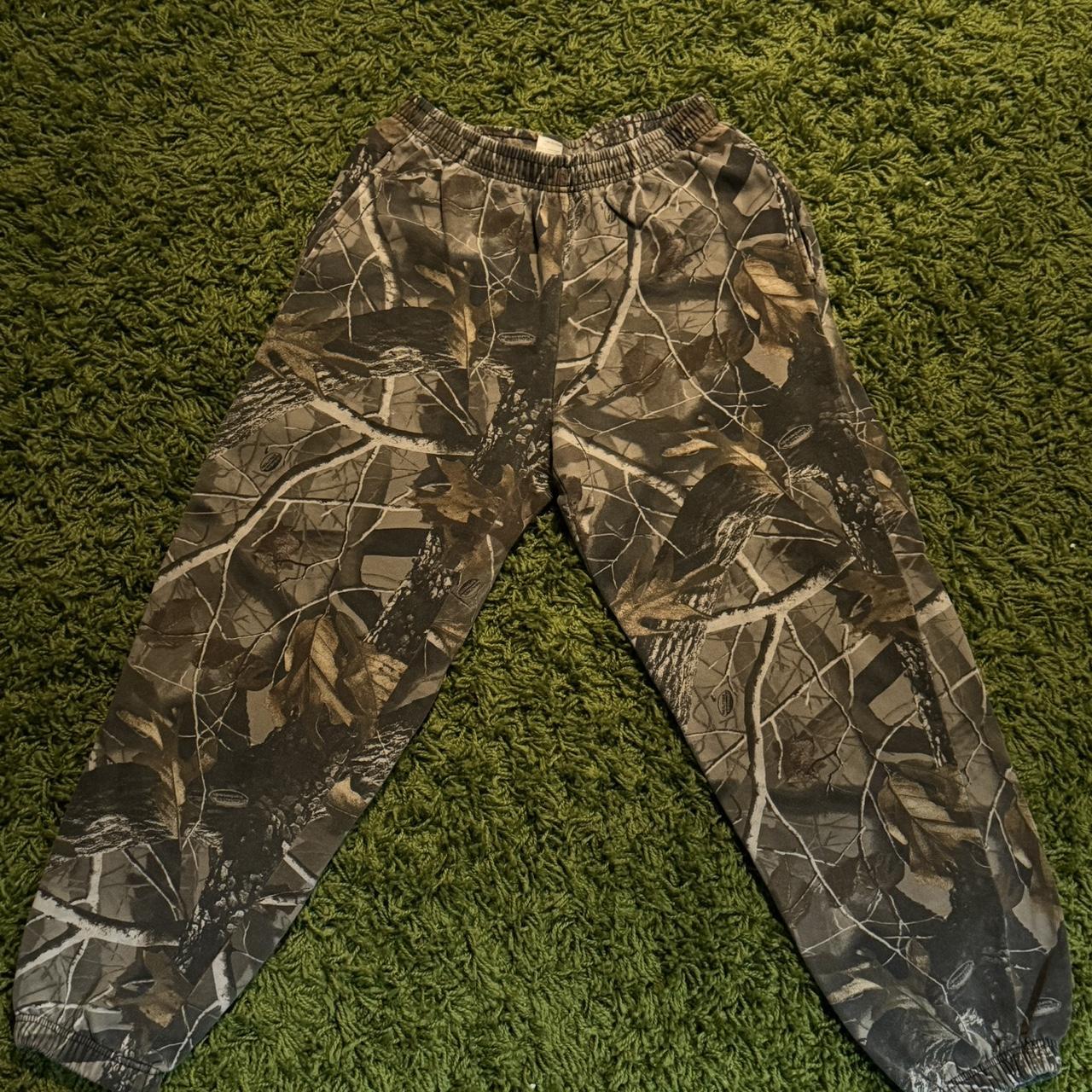 Vintage realtree camo sweatpants #camo... - Depop