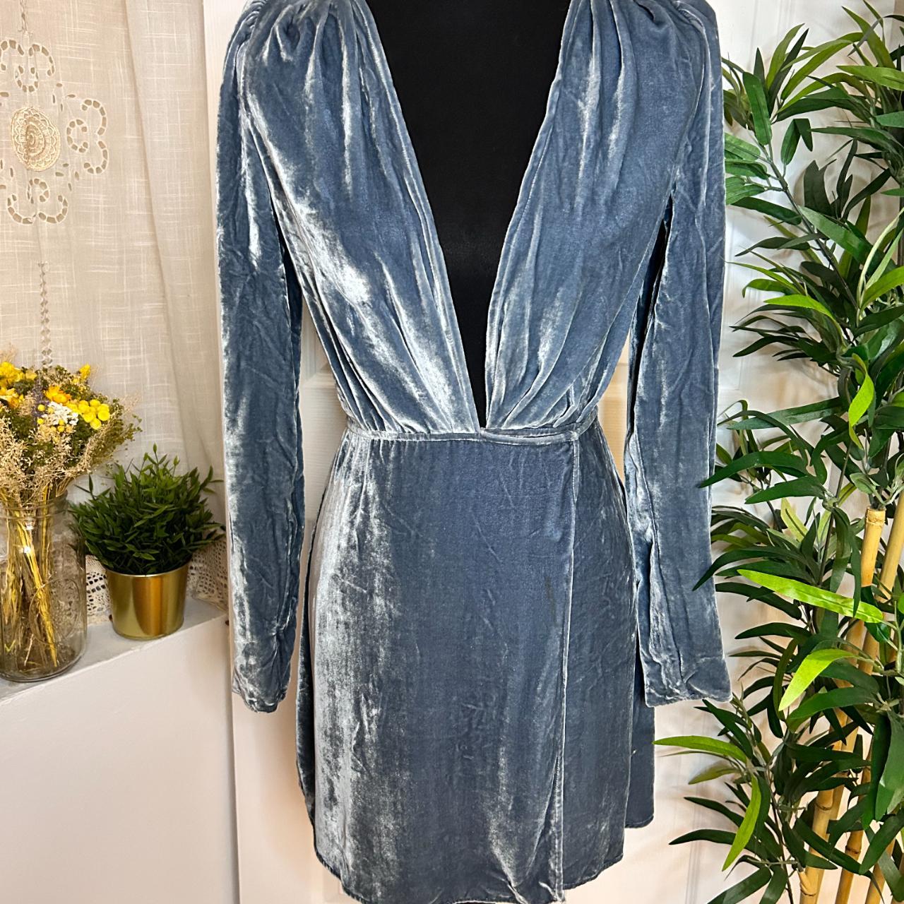 Low Cut Blue Velvet Wrap Dress - slightly loose seem... - Depop
