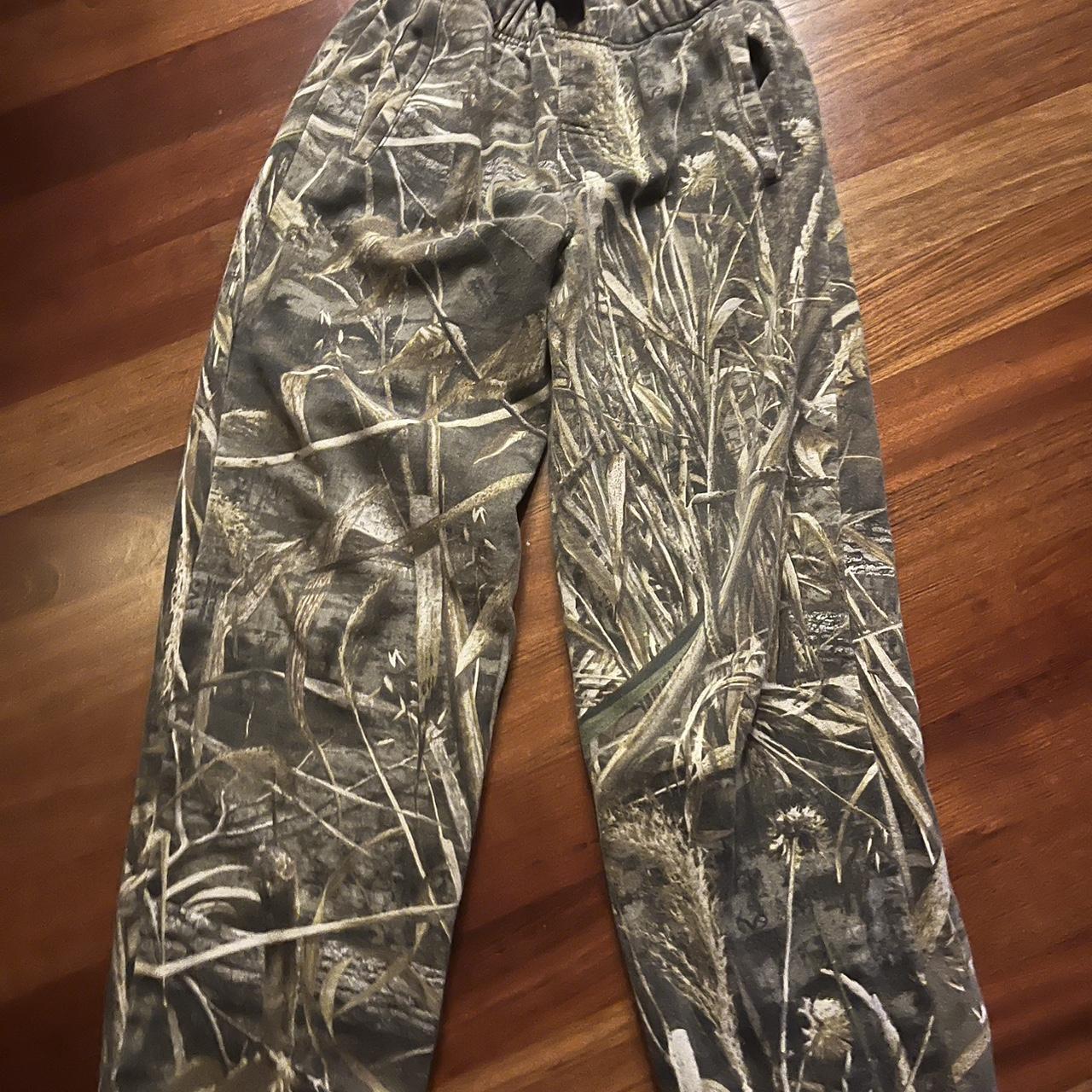 Realtree baggy sweatpants - Depop
