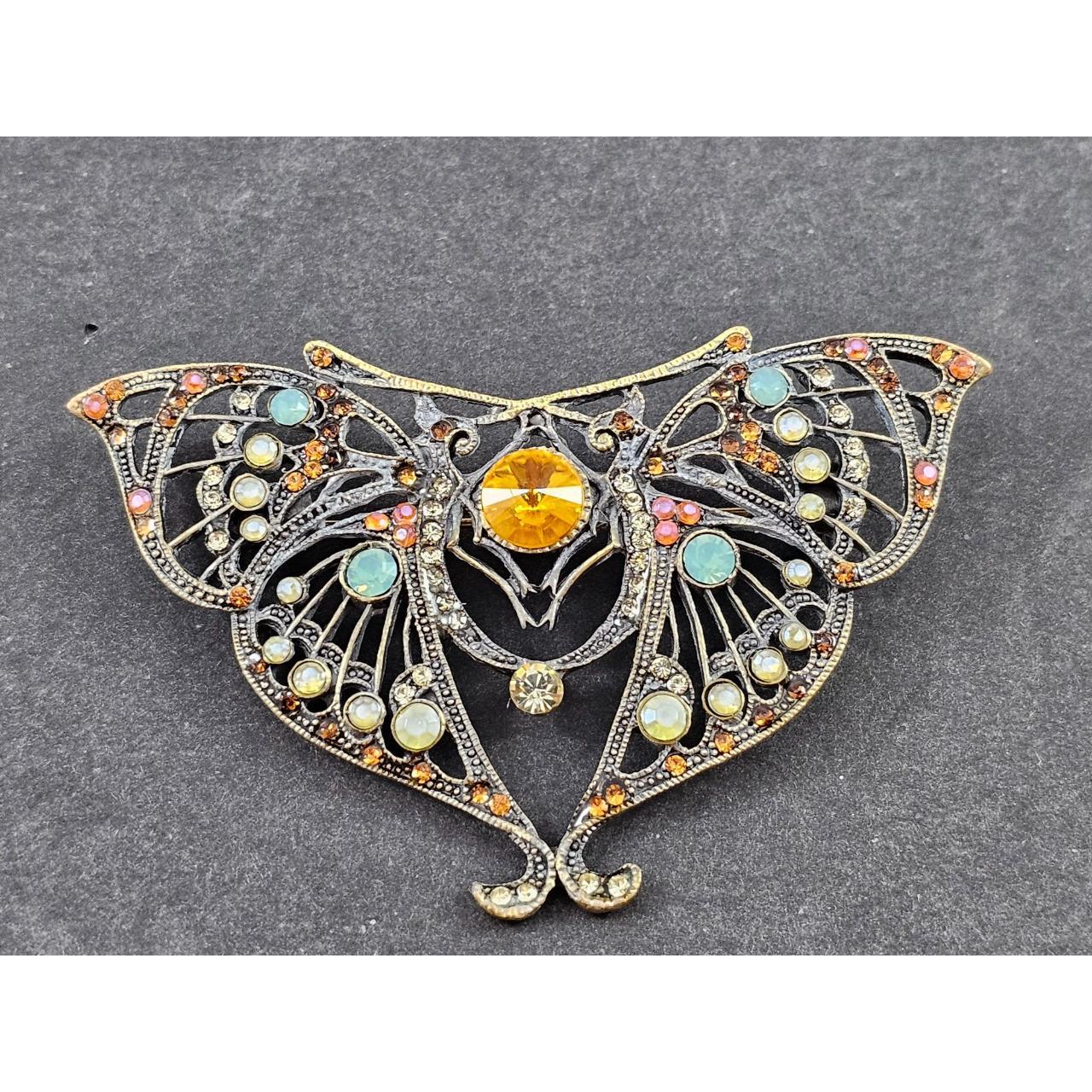 Two's Company Austrian Crystal Butterly Brooch.... - Depop Two's Company Austrian Crystal Butterly Brooch.... - Depop