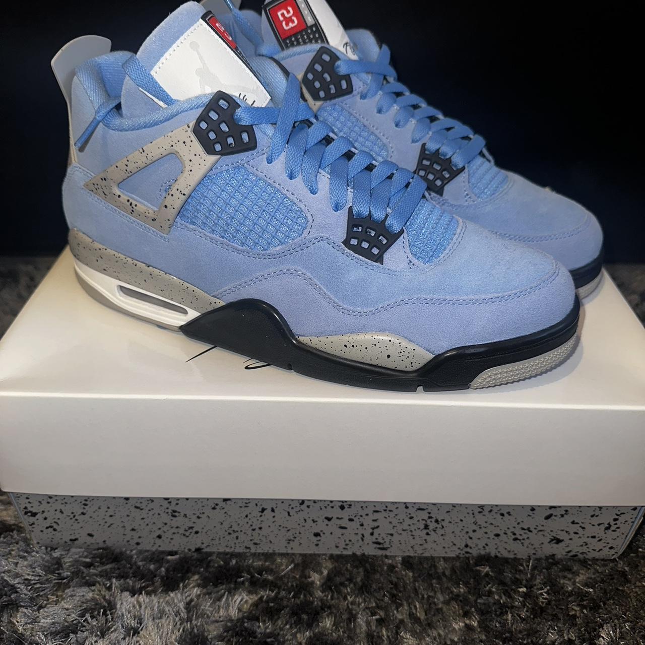 Jordan Men's Blue Trainers | Depop