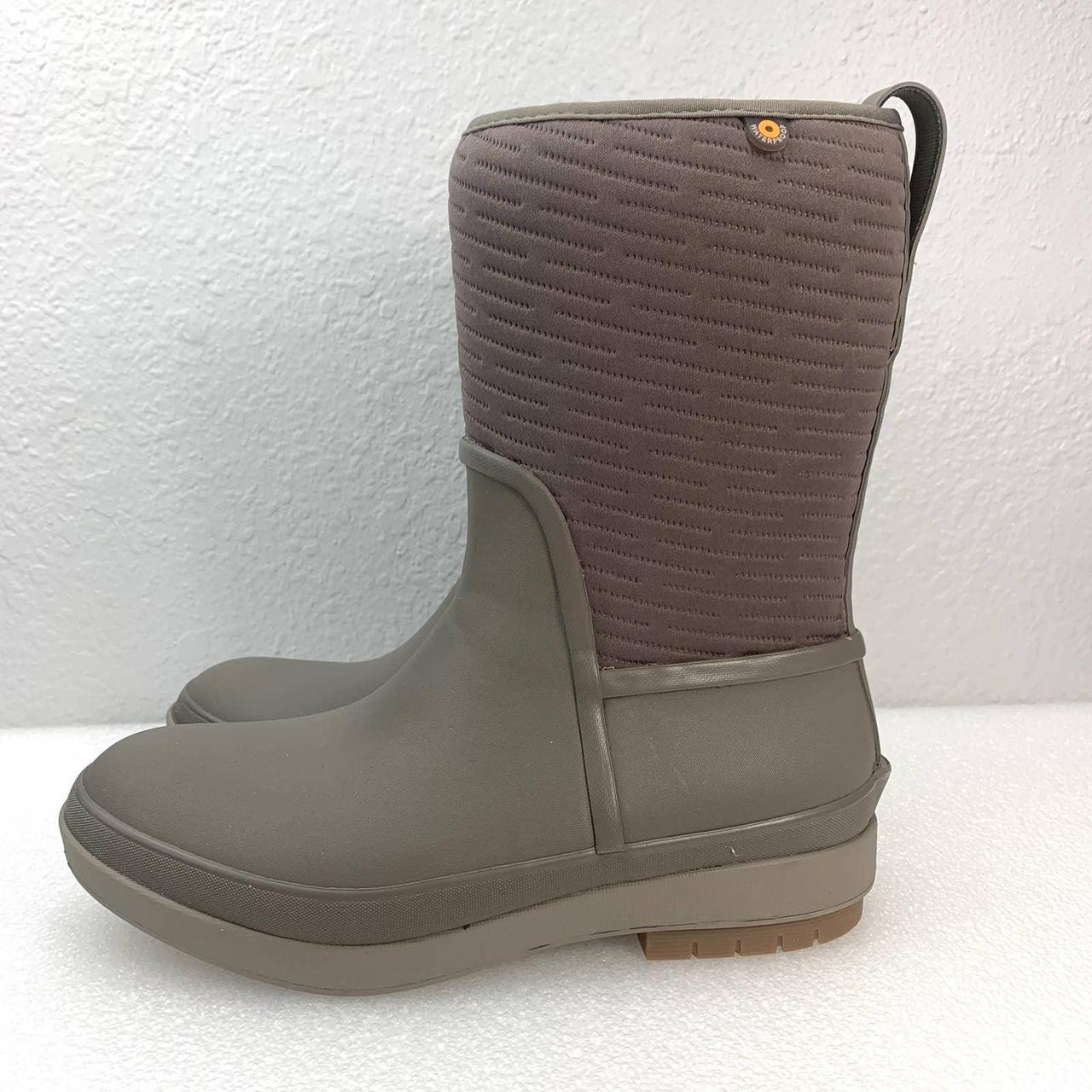 Bogs Women's Grey Boots | Depop