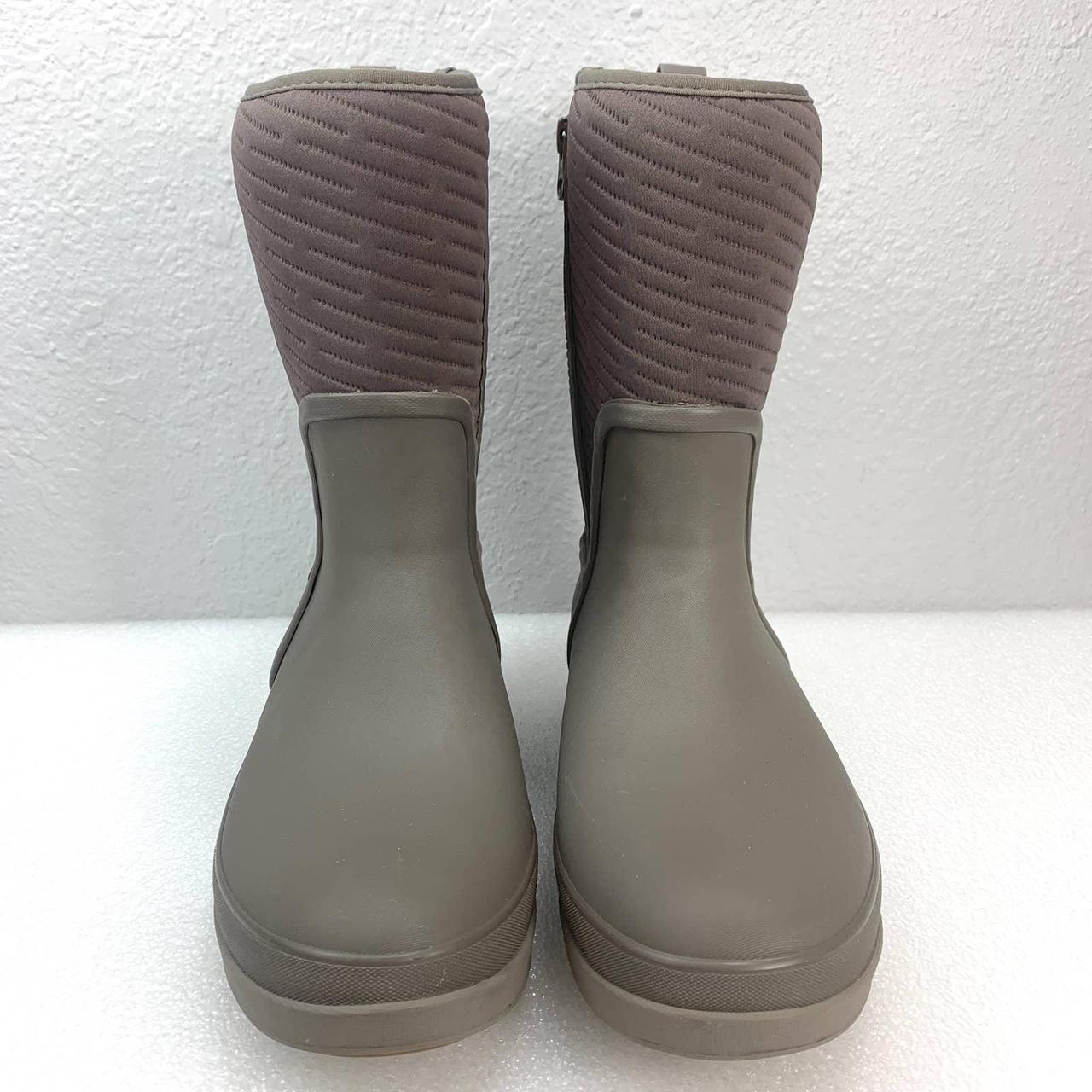 Bogs Women's Grey Boots | Depop