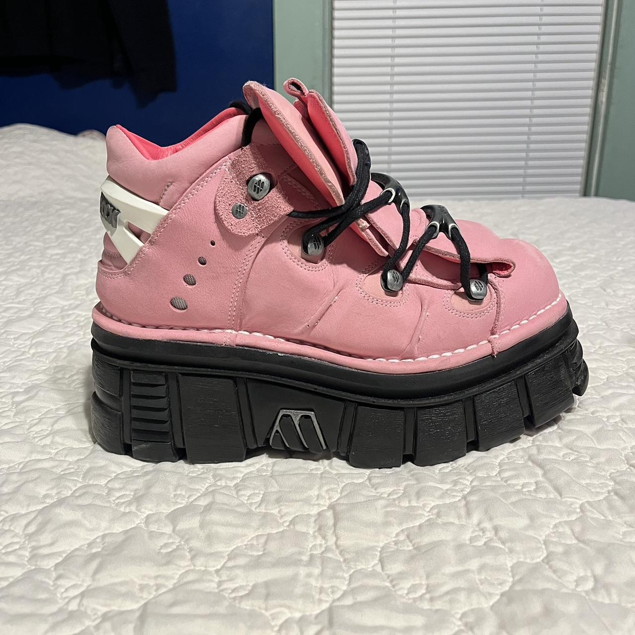 pink new rocks!!! Barely worn! only a couple times.... - Depop